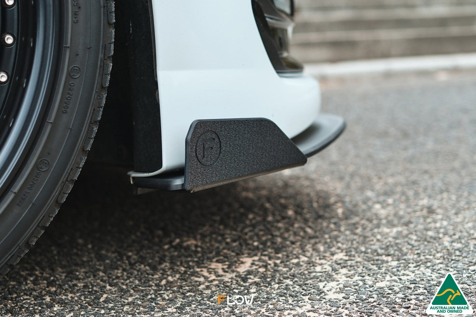 Buy Holden VF Commodore S2 Sedan Front Lip Splitters Online | Flow ...